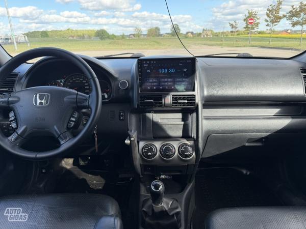 Melns Honda CR-V 2006 Šauļi, ar dzinēja tilpumu 2.20 L un nobraukumu 278 tūkst. km par 2500 €, foto 8 vietnē AUTOMOTO.COM.LV