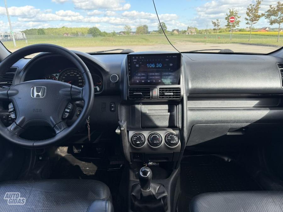 Melns Honda CR-V 2006 Šauļi, ar dzinēja tilpumu 2.20 L un nobraukumu 278 tūkst. km par 2500 €, foto 9 vietnē AUTOMOTO.COM.LV