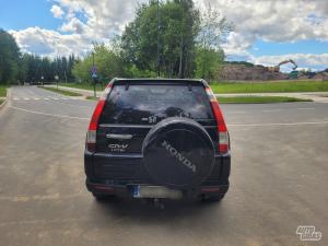 Black Honda CR-V 2006 in Vilnius, with an engine capacity of 2.20 L and mileage of 367 thousand km for 2650 €, photo 6 on AUTOMOTO.COM.LV