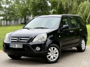 Black Honda CR-V 2006 in Kaunas, with an engine capacity of 2.20 L and mileage of 354 thousand km for 2500 €, photo  on AUTOMOTO.COM.LV