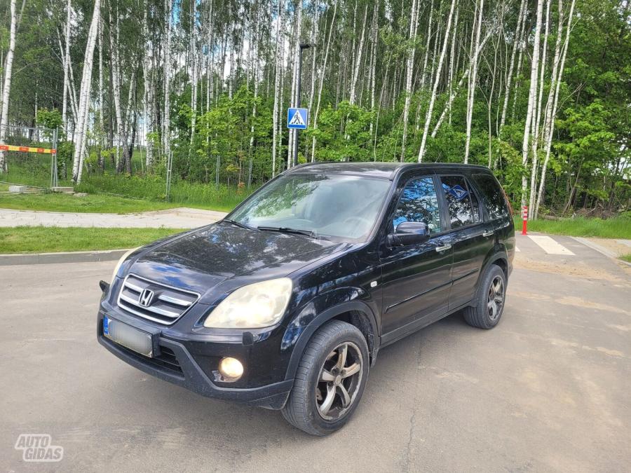 Black Honda CR-V 2006 in Vilnius, with an engine capacity of 2.20 L and mileage of 367 thousand km for 2450 €, photo 5 on AUTOMOTO.COM.LV
