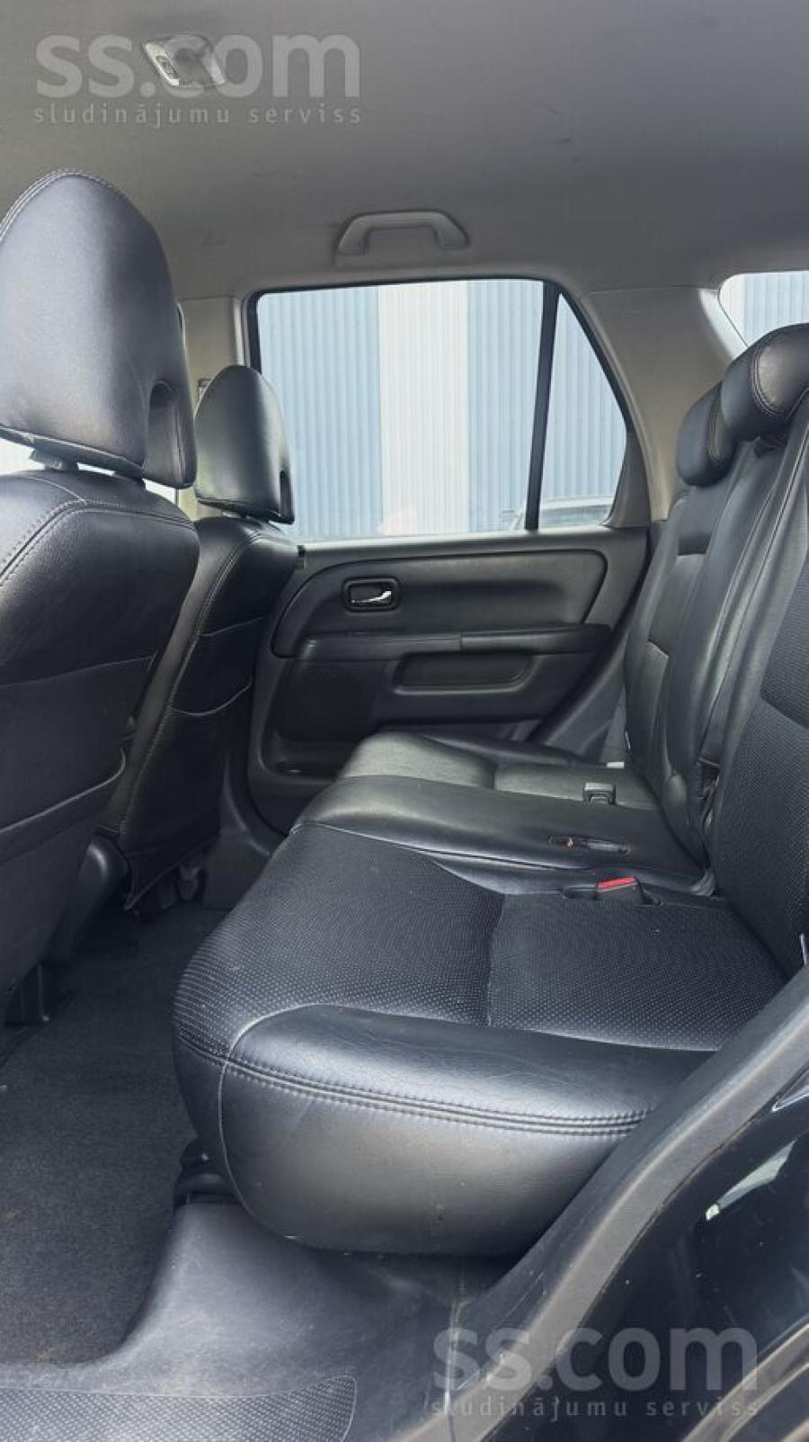 Melns Honda CR-V 2006 Rīga, ar dzinēja tilpumu 2.00 L un nobraukumu 297 tūkst. km par 1850 €, foto 7 vietnē AUTOMOTO.COM.LV