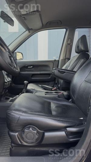 Melns Honda CR-V 2006 Rīga, ar dzinēja tilpumu 2.00 L un nobraukumu 297 tūkst. km par 1850 €, foto 8 vietnē AUTOMOTO.COM.LV