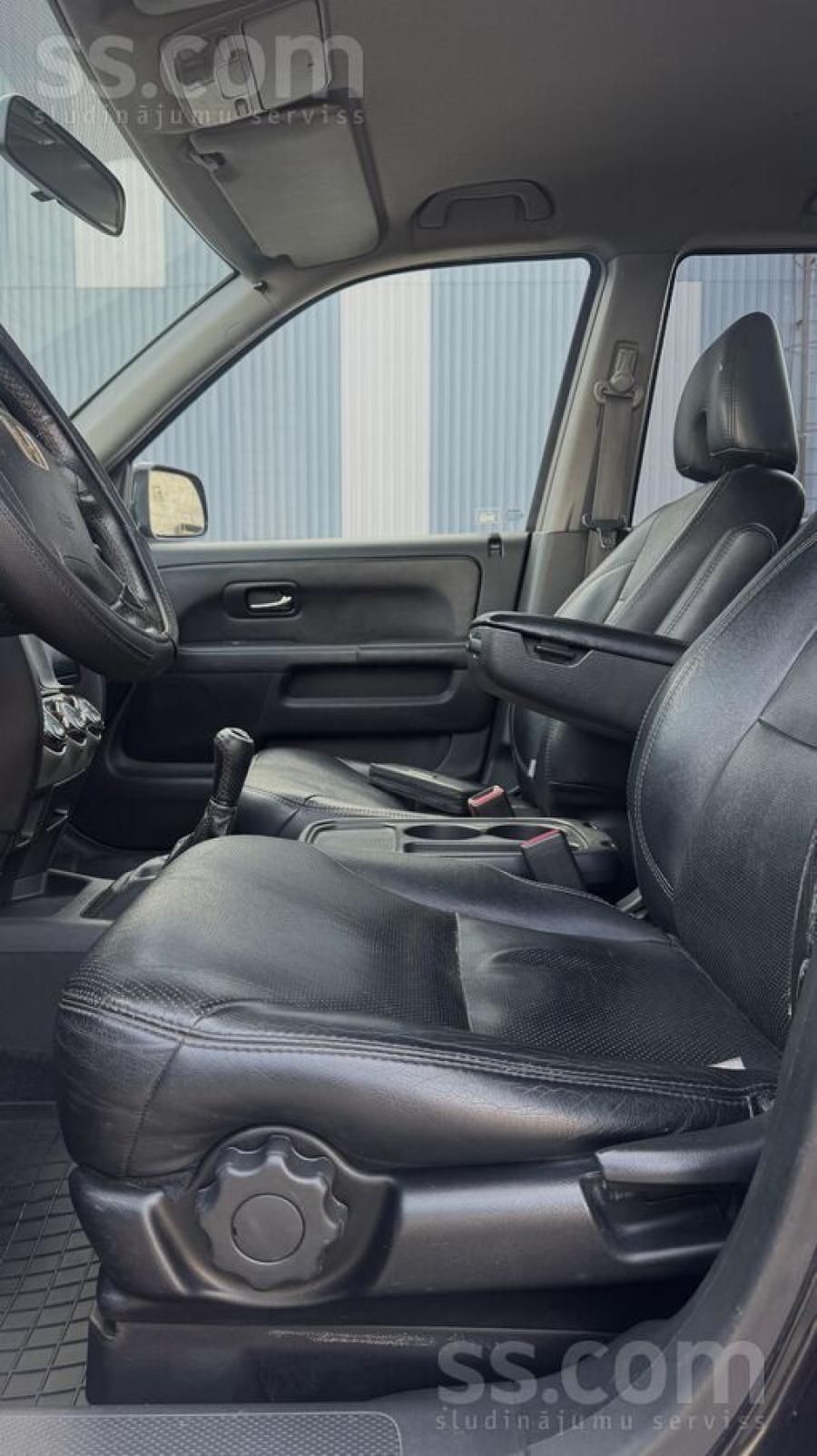 Melns Honda CR-V 2006 Rīga, ar dzinēja tilpumu 2.00 L un nobraukumu 297 tūkst. km par 1850 €, foto 8 vietnē AUTOMOTO.COM.LV