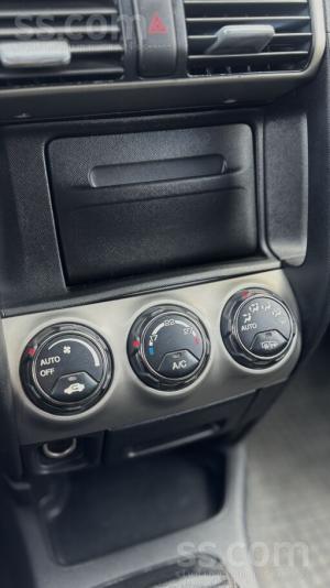 Melns Honda CR-V 2006 Rīga, ar dzinēja tilpumu 2.00 L un nobraukumu 297 tūkst. km par 1850 €, foto 12 vietnē AUTOMOTO.COM.LV