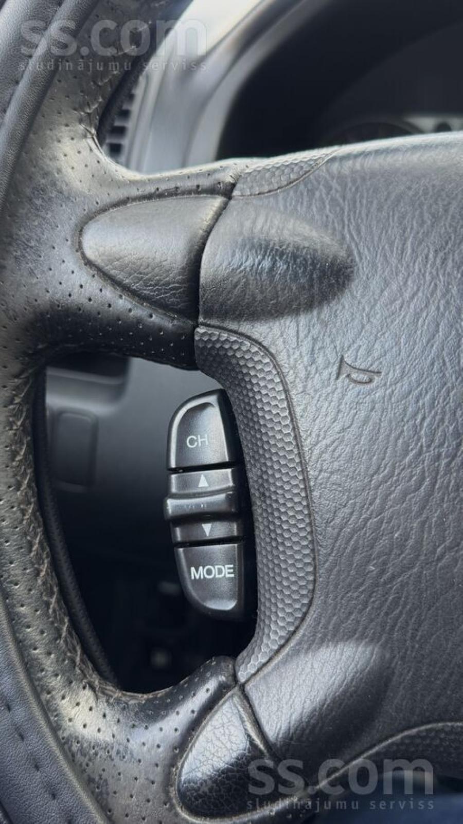 Melns Honda CR-V 2006 Rīga, ar dzinēja tilpumu 2.00 L un nobraukumu 297 tūkst. km par 1850 €, foto 15 vietnē AUTOMOTO.COM.LV