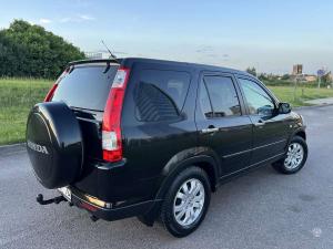 Black Honda CR-V 2006 in Vilnius, with an engine capacity of 2.20 L and mileage of 350 thousand km for 1850 €, photo 12 on AUTOMOTO.COM.LV