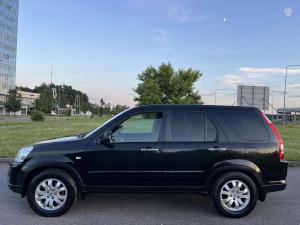 Black Honda CR-V 2006 in Vilnius, with an engine capacity of 2.20 L and mileage of 350 thousand km for 1850 €, photo 18 on AUTOMOTO.COM.LV