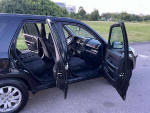 Black Honda CR-V 2006 in Vilnius, with an engine capacity of 2.20 L and mileage of 350 thousand km for 1850 €, photo 22 on AUTOMOTO.COM.LV