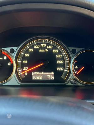 Black Honda CR-V 2006 in Vilnius, with an engine capacity of 2.20 L and mileage of 350 thousand km for 1850 €, photo 40 on AUTOMOTO.COM.LV