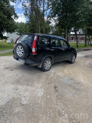 Melns Honda CR-V 2006 Rēzekne, ar dzinēja tilpumu 2.20 L un nobraukumu 245 tūkst. km par 1600 €, foto 3 vietnē AUTOMOTO.COM.LV