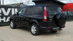 Black Honda CR-V 2006 in Liepaja, with an engine capacity of 2.20 L and mileage of 270 thousand km for 4150 €, photo 7 on AUTOMOTO.COM.LV