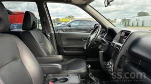 Black Honda CR-V 2006 in Liepaja, with an engine capacity of 2.20 L and mileage of 270 thousand km for 4150 €, photo 18 on AUTOMOTO.COM.LV