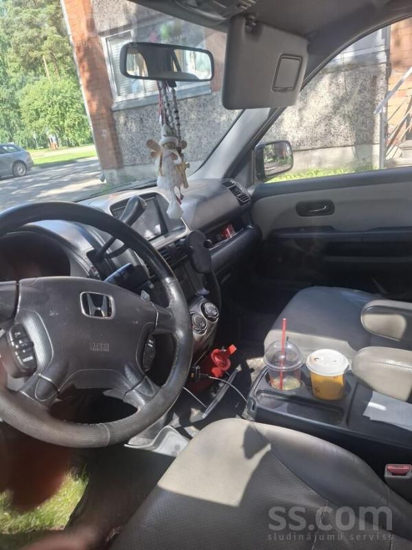 Melns Honda CR-V 2006 Rīga, ar dzinēja tilpumu 2.00 L un nobraukumu 274 tūkst. km par 1400 €, foto 1 vietnē AUTOMOTO.COM.LV
