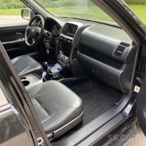 Melns Honda CR-V 2006 Rīga, ar dzinēja tilpumu 2.20 L un nobraukumu 0 tūkst. km par 2690 €, foto 7 vietnē AUTOMOTO.COM.LV