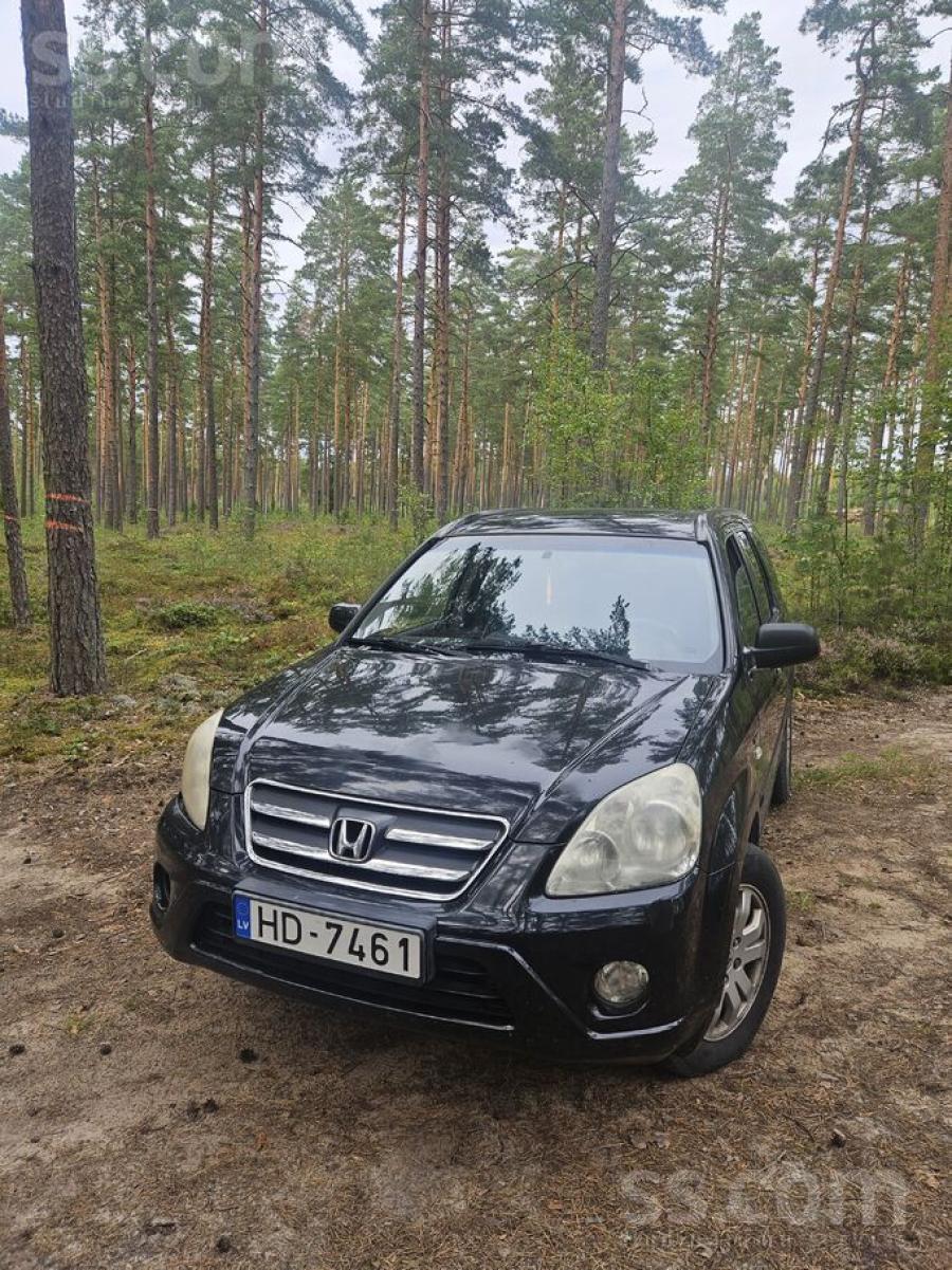 Melns Honda CR-V 2006 Rīga, ar dzinēja tilpumu 2.00 L un nobraukumu 282 tūkst. km par 1250 €, foto 3 vietnē AUTOMOTO.COM.LV
