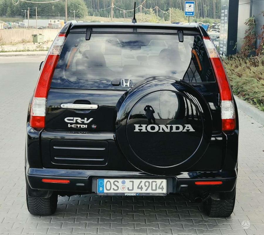 Black Honda CR-V 2006 in Vilnius, with an engine capacity of 2.20 L and mileage of 248 thousand km for 4850 €, photo 11 on AUTOMOTO.COM.LV