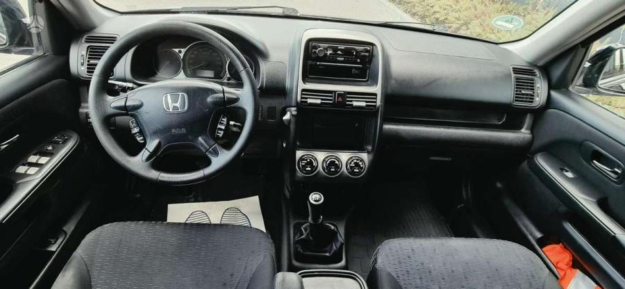 Black Honda CR-V 2006 in Vilnius, with an engine capacity of 2.20 L and mileage of 248 thousand km for 4850 €, photo 17 on AUTOMOTO.COM.LV
