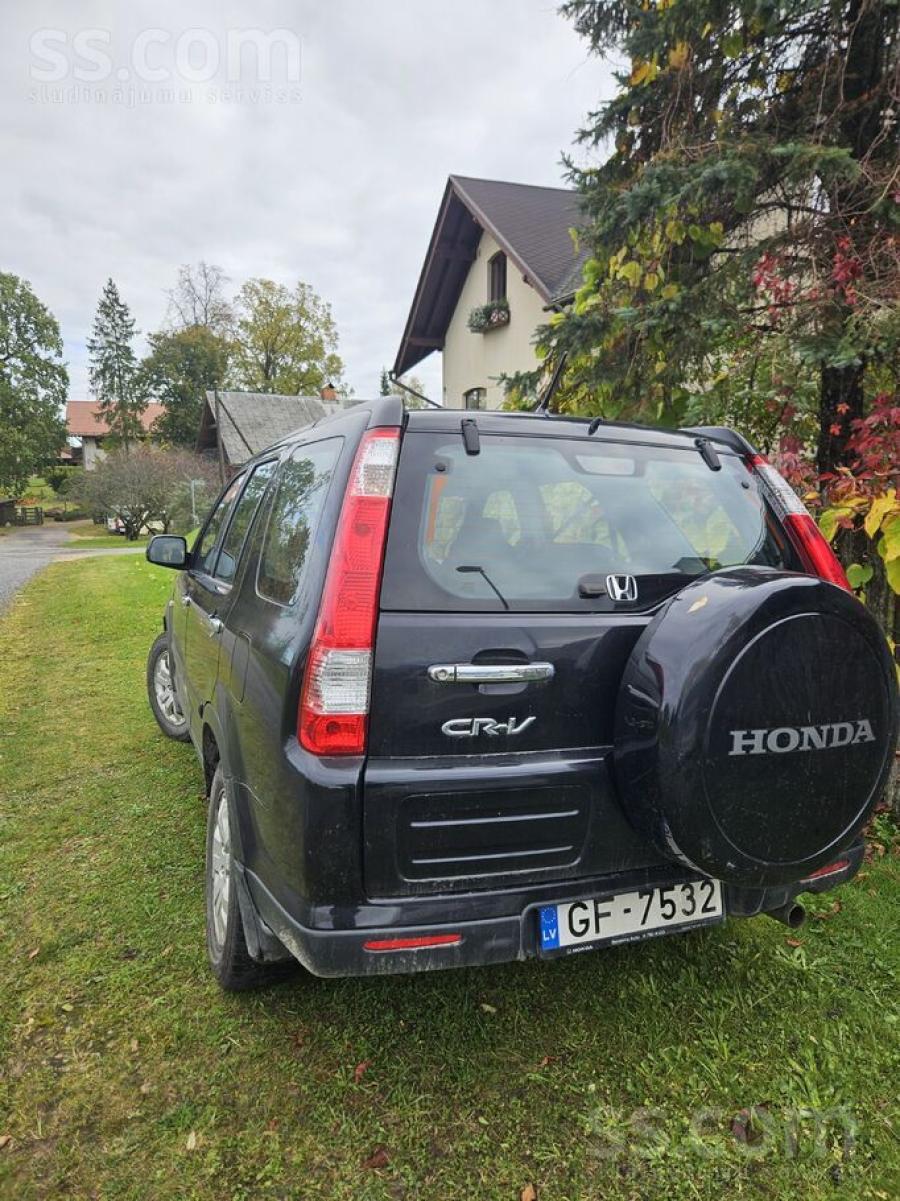 Melns Honda CR-V 2006 Rīga, ar dzinēja tilpumu 2.00 L un nobraukumu 98 tūkst. km par 2000 €, foto 5 vietnē AUTOMOTO.COM.LV