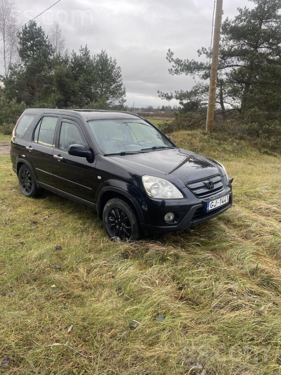 Melns Honda CR-V 2007 Jelgava, ar dzinēja tilpumu 2.00 L un nobraukumu 347 tūkst. km par 1200 €, foto 1 vietnē AUTOMOTO.COM.LV
