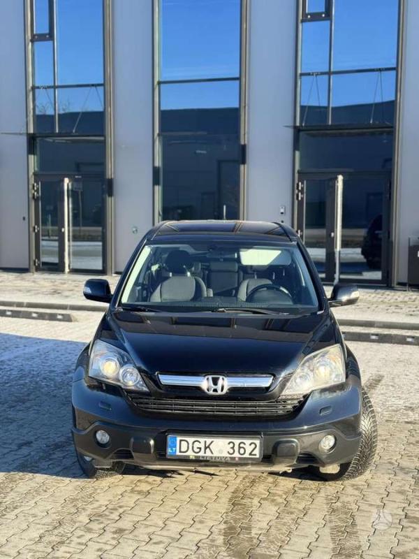 Melns Honda CR-V 2007 Viļņa, ar dzinēja tilpumu 2.00 L un nobraukumu 225 tūkst. km par 4950 €, foto 6 vietnē AUTOMOTO.COM.LV