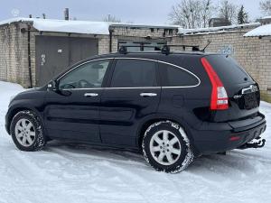 Black Honda CR-V 2007 in Jonava, with an engine capacity of 2.20 L and mileage of 309 thousand km for 4400 €, photo 6 on AUTOMOTO.COM.LV