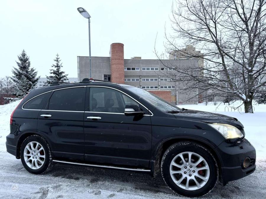 Black Honda CR-V 2007 in Kaunas, with an engine capacity of 2.00 L and mileage of 278 thousand km for 5750 €, photo 20 on AUTOMOTO.COM.LV