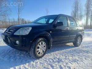 Black Honda CR-V 2007 in Daugavpils, with an engine capacity of 2.20 L and mileage of 371 thousand km for 1700 €, photo  on AUTOMOTO.COM.LV