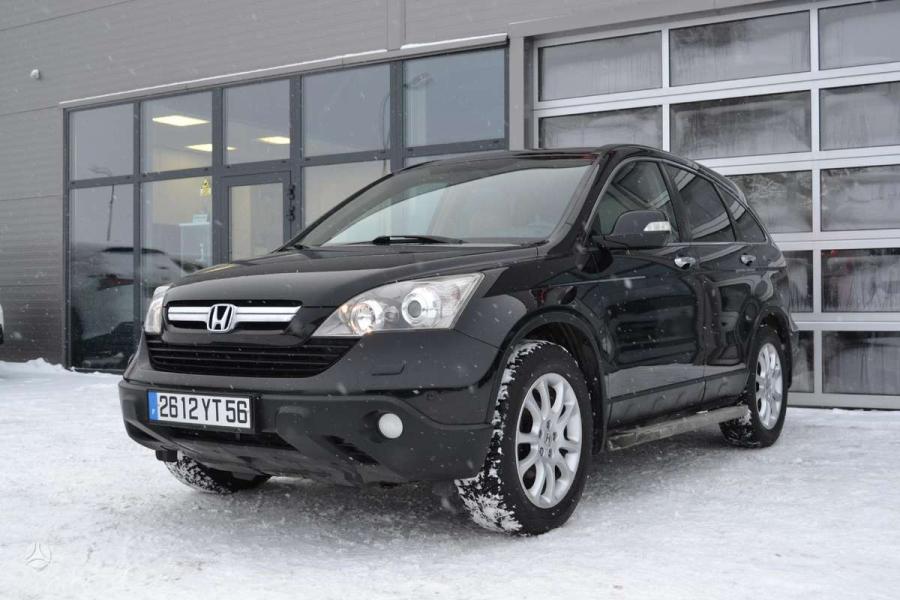 Black Honda CR-V 2007 in Vilnius, with an engine capacity of 2.20 L and mileage of 194 thousand km for 7000 €, photo 2 on AUTOMOTO.COM.LV