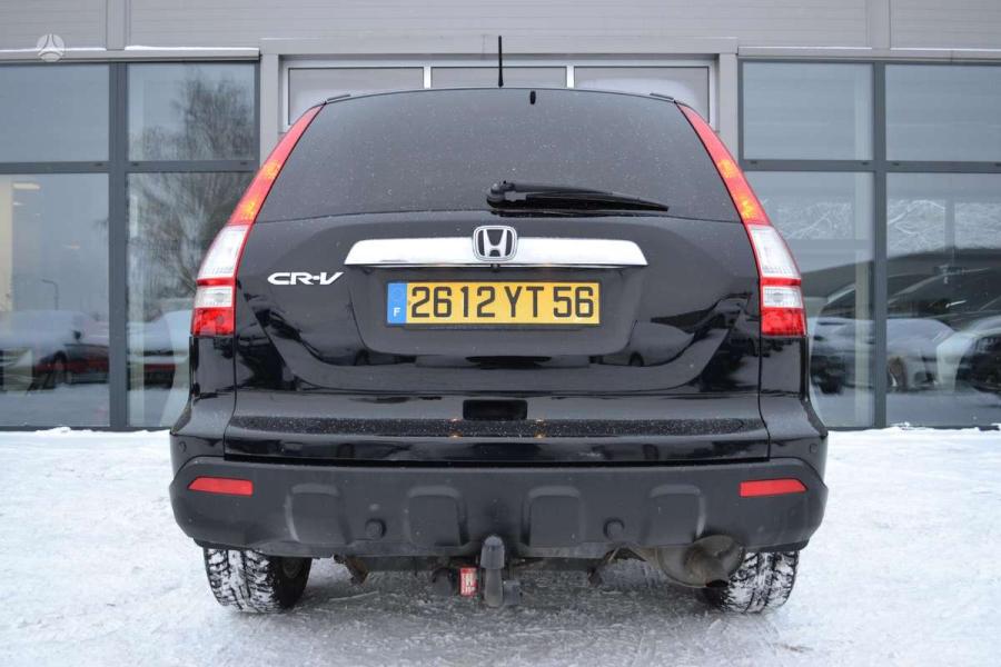 Black Honda CR-V 2007 in Vilnius, with an engine capacity of 2.20 L and mileage of 194 thousand km for 7000 €, photo 9 on AUTOMOTO.COM.LV