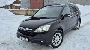 Black Honda CR-V 2007 in Utena, with an engine capacity of 2.20 L and mileage of 400 thousand km for 3890 €, photo 4 on AUTOMOTO.COM.LV