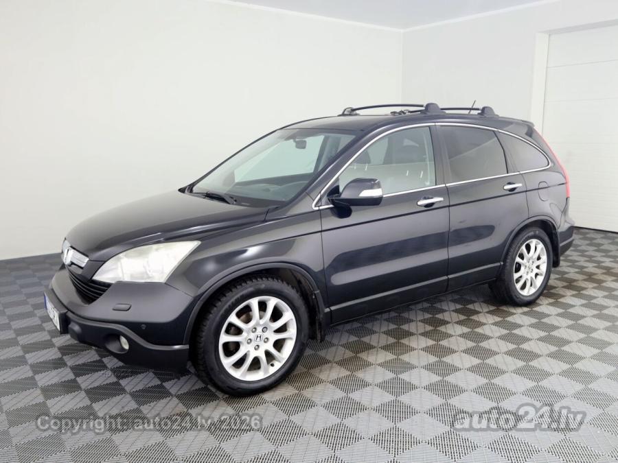 Black Honda CR-V 2007 in Tallinn, with an engine capacity of 2.00 L and mileage of 339 thousand km for 3499 €, photo 2 on AUTOMOTO.COM.LV