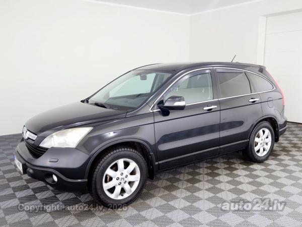 Black Honda CR-V 2007 in Tallinn, with an engine capacity of 2.00 L and mileage of 234 thousand km for 3799 €, photo 2 on AUTOMOTO.COM.LV