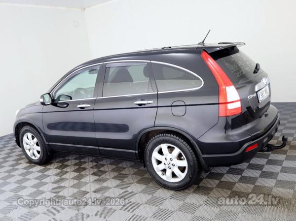 Black Honda CR-V 2007 in Tallinn, with an engine capacity of 2.00 L and mileage of 234 thousand km for 3799 €, photo 4 on AUTOMOTO.COM.LV