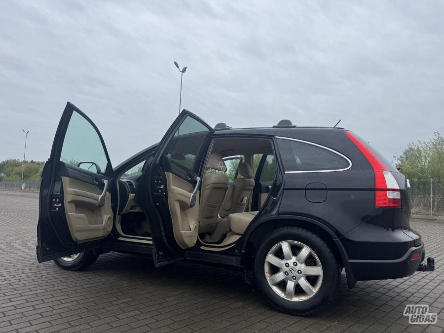 Melns Honda CR-V 2007 Marijampole, ar dzinēja tilpumu 2.00 L un nobraukumu 232 tūkst. km par 4200 €, foto 7 vietnē AUTOMOTO.COM.LV