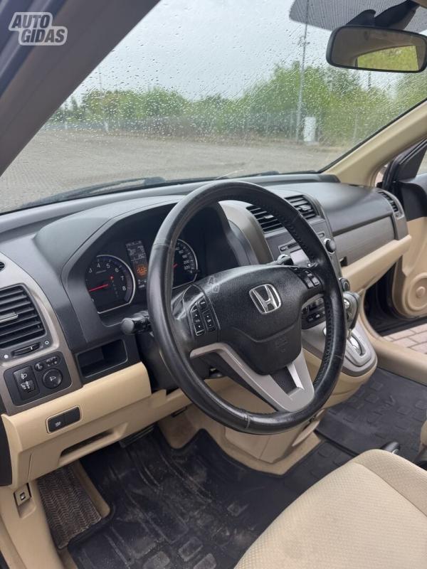 Black Honda CR-V 2007 in Marijampole, with an engine capacity of 2.00 L and mileage of 232 thousand km for 4200 €, photo 7 on AUTOMOTO.COM.LV