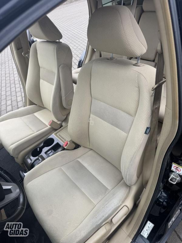 Black Honda CR-V 2007 in Marijampole, with an engine capacity of 2.00 L and mileage of 232 thousand km for 4200 €, photo 8 on AUTOMOTO.COM.LV