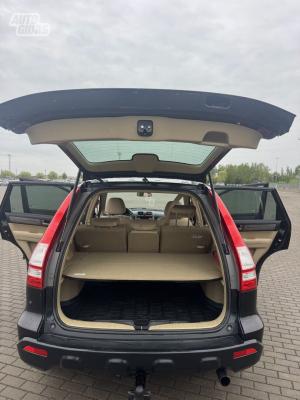Melns Honda CR-V 2007 Marijampole, ar dzinēja tilpumu 2.00 L un nobraukumu 232 tūkst. km par 4200 €, foto 12 vietnē AUTOMOTO.COM.LV