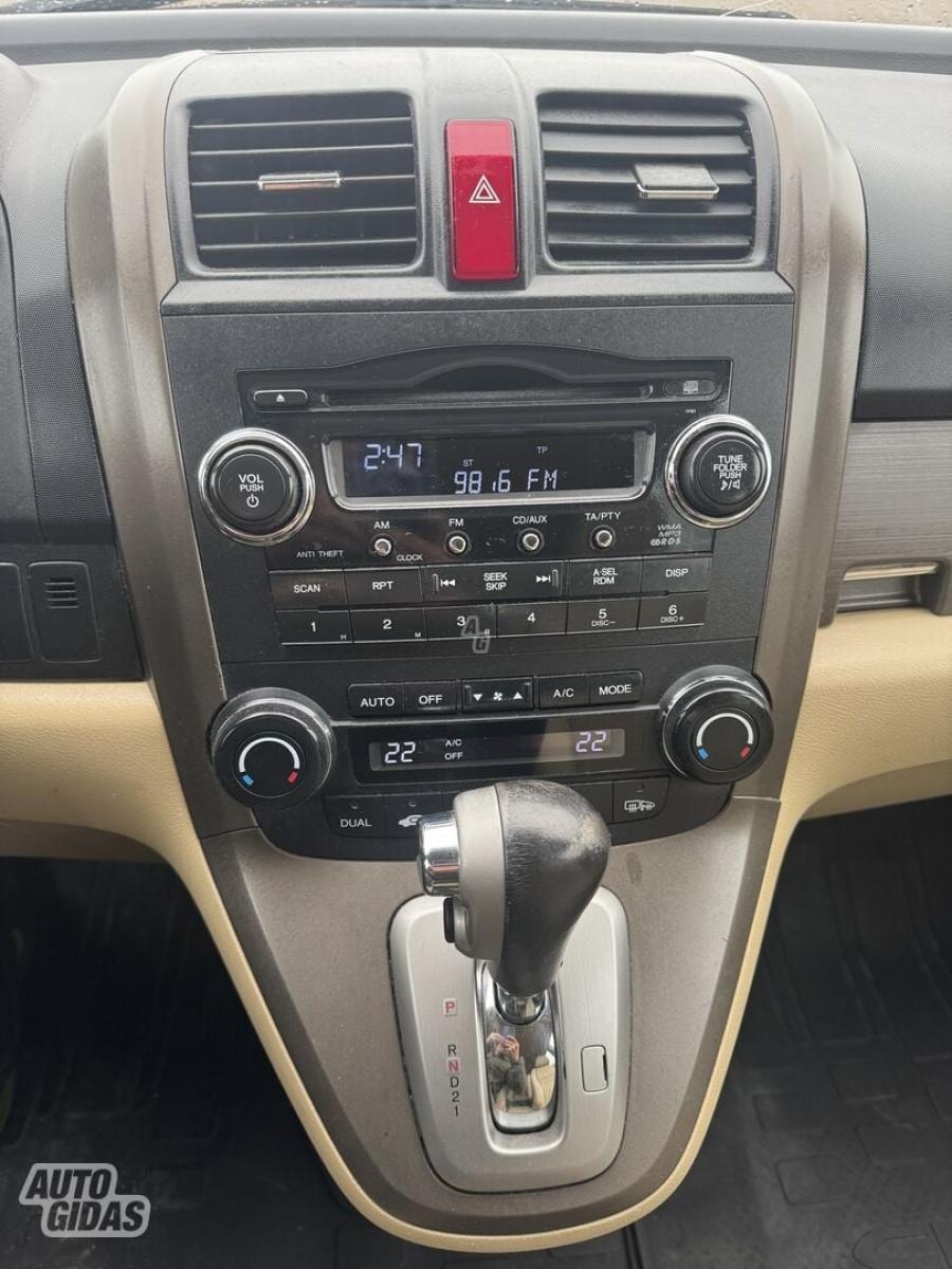 Melns Honda CR-V 2007 Marijampole, ar dzinēja tilpumu 2.00 L un nobraukumu 232 tūkst. km par 4200 €, foto 17 vietnē AUTOMOTO.COM.LV