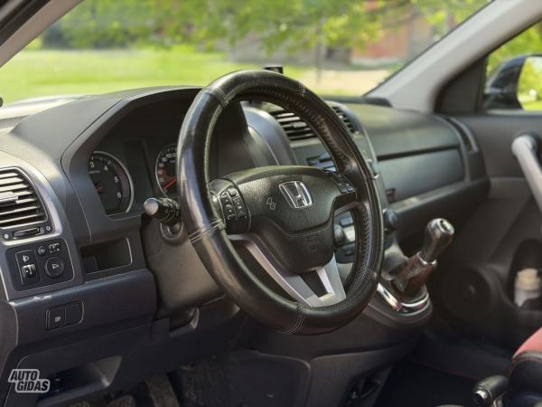 Melns Honda CR-V 2007 Kauņa, ar dzinēja tilpumu 2.20 L un nobraukumu 398 tūkst. km par 4000 €, foto 9 vietnē AUTOMOTO.COM.LV