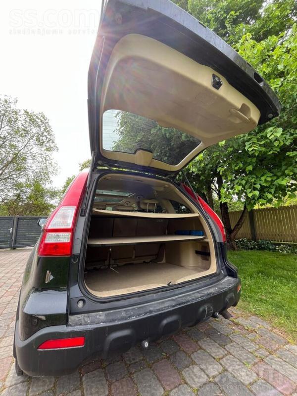 Melns Honda CR-V 2007 Rīga, ar dzinēja tilpumu 2.20 L un nobraukumu 193 tūkst. km par 4900 €, foto 6 vietnē AUTOMOTO.COM.LV
