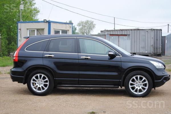 Melns Honda CR-V 2007 Rīga, ar dzinēja tilpumu 2.20 L un nobraukumu 225 tūkst. km par 6390 €, foto 6 vietnē AUTOMOTO.COM.LV