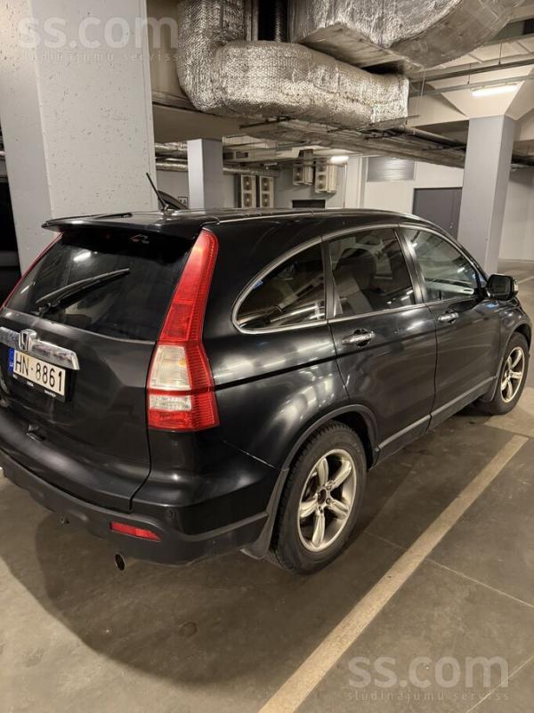 Melns Honda CR-V 2007 Rīga, ar dzinēja tilpumu 2.00 L un nobraukumu 248 tūkst. km par 4800 €, foto 3 vietnē AUTOMOTO.COM.LV