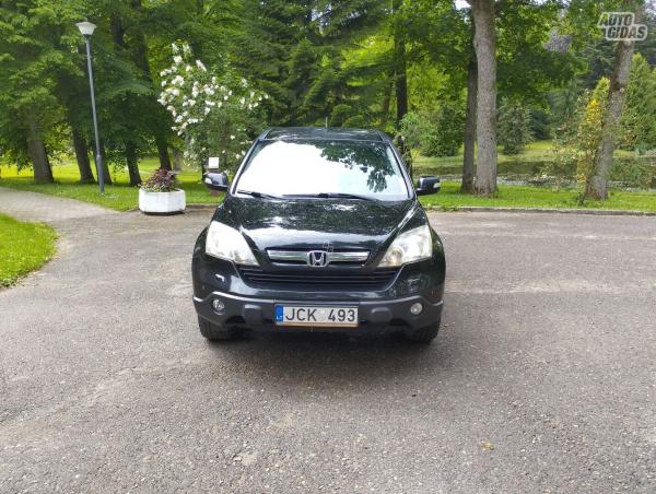Melns Honda CR-V 2007 Telšiai, ar dzinēja tilpumu 2.00 L un nobraukumu 260 tūkst. km par 2600 €, foto 3 vietnē AUTOMOTO.COM.LV