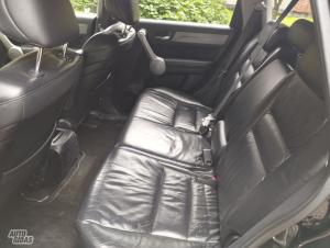 Black Honda CR-V 2007 in Telschi, with an engine capacity of 2.00 L and mileage of 260 thousand km for 2600 €, photo 13 on AUTOMOTO.COM.LV
