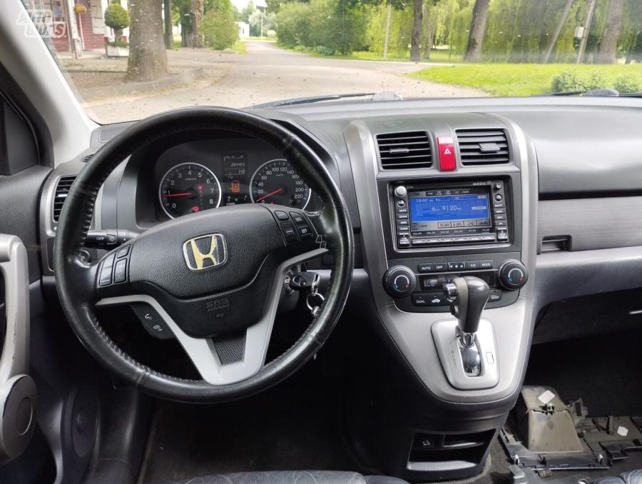 Black Honda CR-V 2007 in Telschi, with an engine capacity of 2.00 L and mileage of 260 thousand km for 2600 €, photo 14 on AUTOMOTO.COM.LV