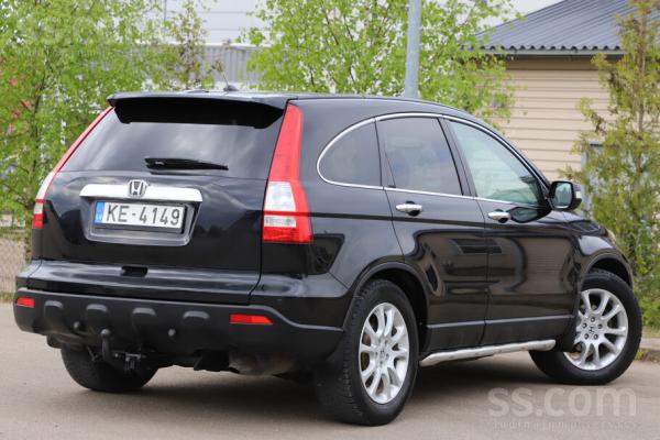 Melns Honda CR-V 2007 Tukums, ar dzinēja tilpumu 2.20 L un nobraukumu 283 tūkst. km par 4290 €, foto 4 vietnē AUTOMOTO.COM.LV