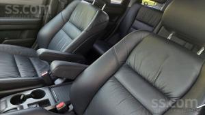 Melns Honda CR-V 2007 Rīga, ar dzinēja tilpumu 2.20 L un nobraukumu 275 tūkst. km par 6450 €, foto 5 vietnē AUTOMOTO.COM.LV