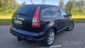 Melns Honda CR-V 2007 Rīga, ar dzinēja tilpumu 2.20 L un nobraukumu 275 tūkst. km par 6450 €, foto 6 vietnē AUTOMOTO.COM.LV
