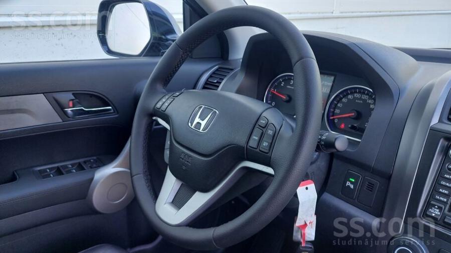 Melns Honda CR-V 2007 Rīga, ar dzinēja tilpumu 2.20 L un nobraukumu 275 tūkst. km par 6450 €, foto 16 vietnē AUTOMOTO.COM.LV